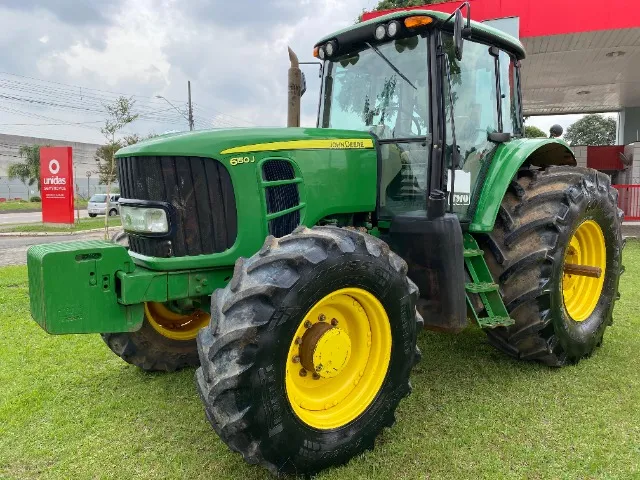 "trator pequeno" - Tratores e máquinas agrícolas no Brasil