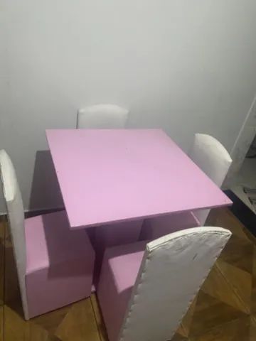 "mesa rosa" no Brasil
