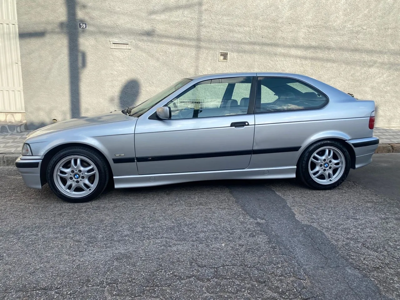 BMW 323I Usados e Novos