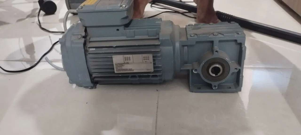 "motores e redutores" no Brasil