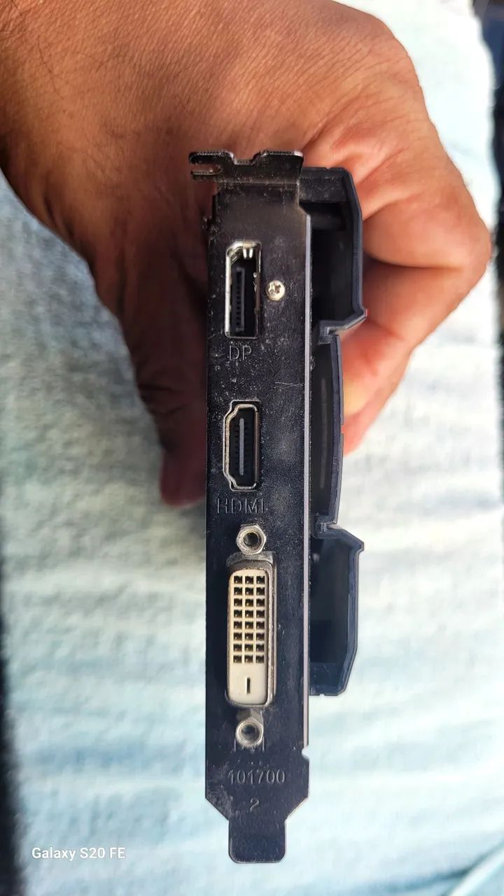 Rx 550 de 4 giga - Placas de Vídeo - Tancredo Neves, Salvador 1456496076 | OLX