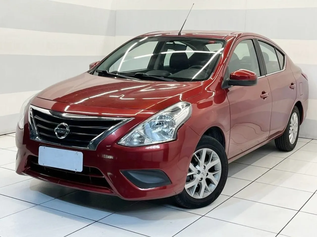 "nissan versa 2018" - Carros Usados e Novos à venda