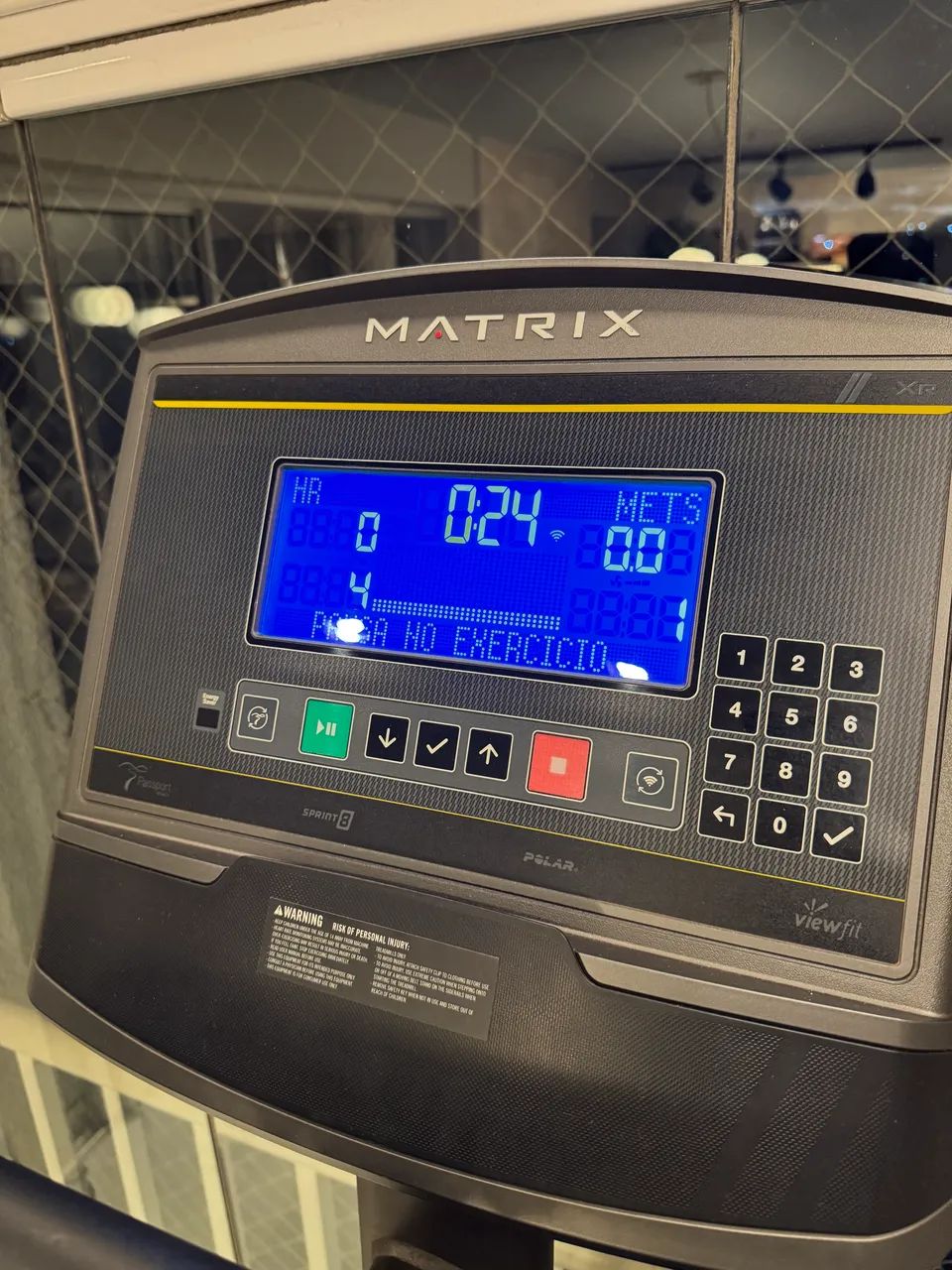 SIMULADOR DE ESCADA MATRIX C50 XR - Academia e Exercícios - Jardim ...