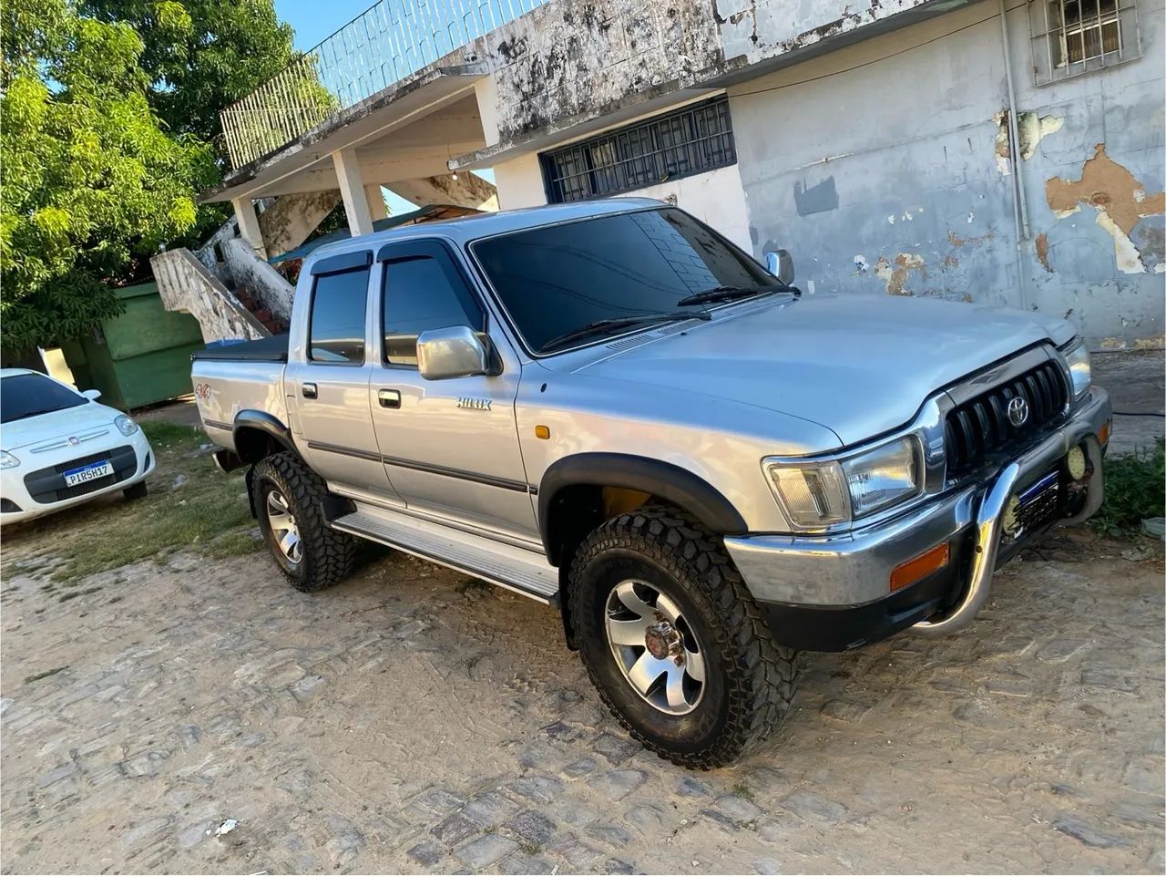 TOYOTA HILUX 2002 Usados e Novos