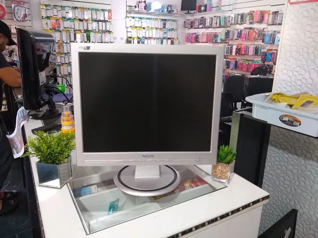 "monitor de 15 polegadas" no Brasil