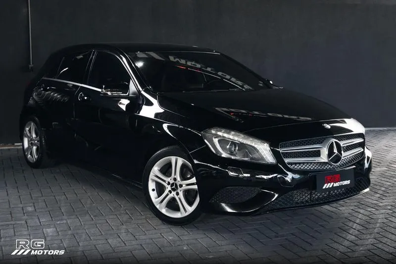MERCEDES-BENZ A-200 2015 Usados e Novos