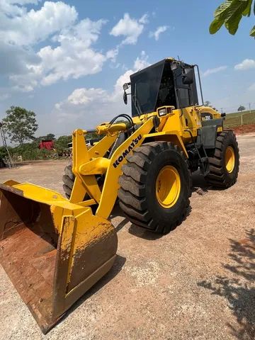 "komatsu wa 200" no Brasil
