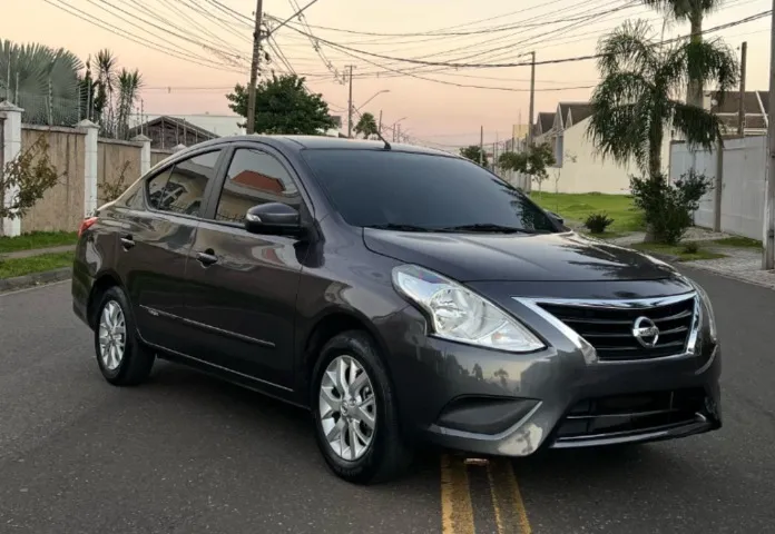 NISSAN VERSA 2020 Usados e Novos