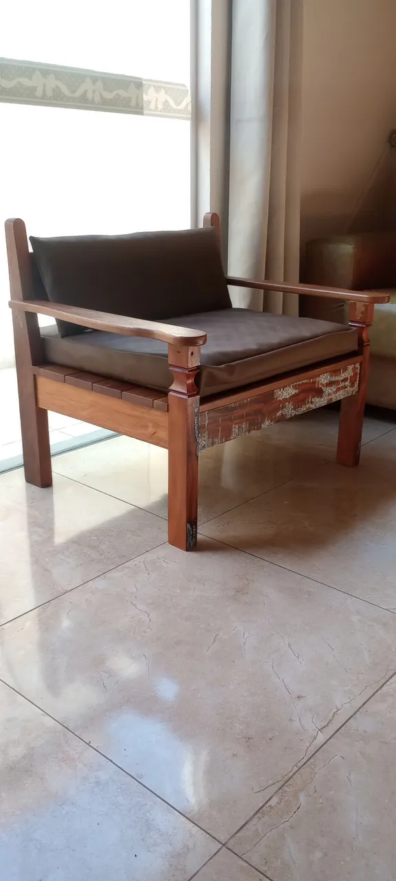 "poltronas de madeiras rusticas" no Brasil