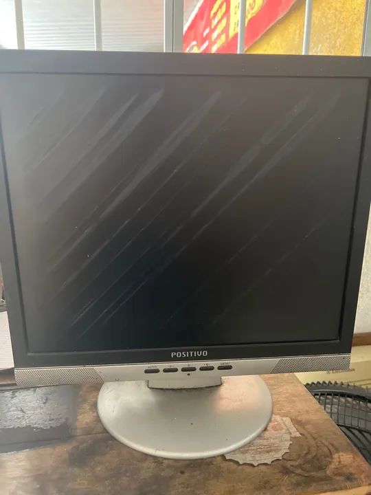 Monitor Positivo LCD 17 polegadas - Monitores - Piratininga, Niterói 1381419145 | OLX