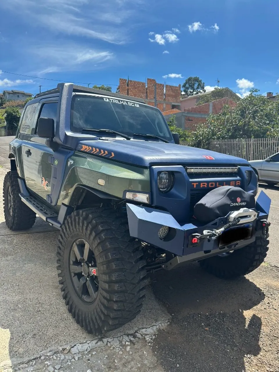 TROLLER T-4 Usados e Novos