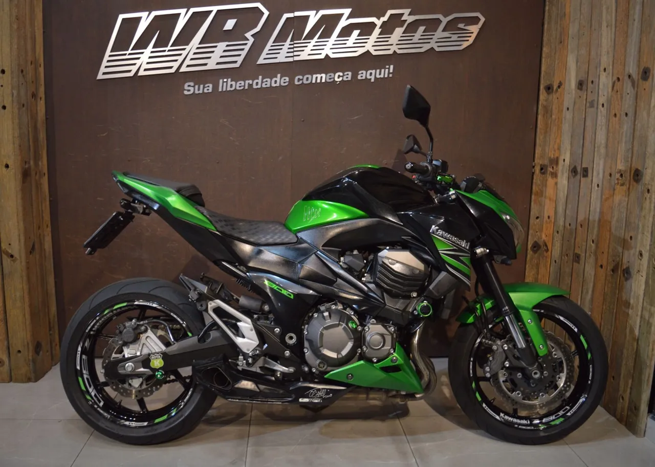 Motos KAWASAKI Z-800 no Brasil
