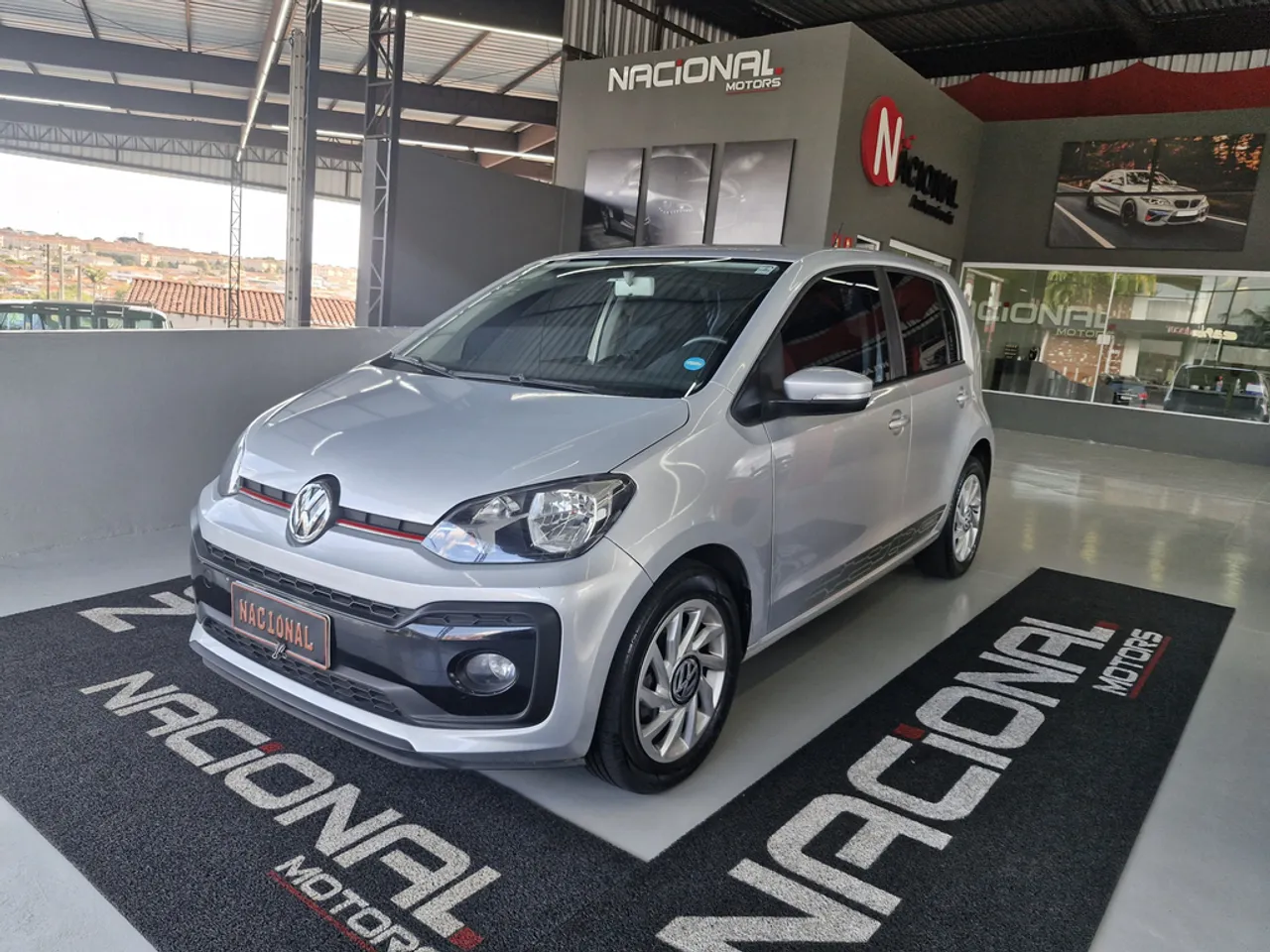 VOLKSWAGEN UP! CONNECT 1.0 TSI TOTAL FLEX 12V 5P Usados e Novos