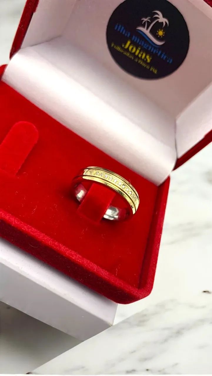 Par de Alianças Ilha de Itaparica une elegância e brilho em um design ...