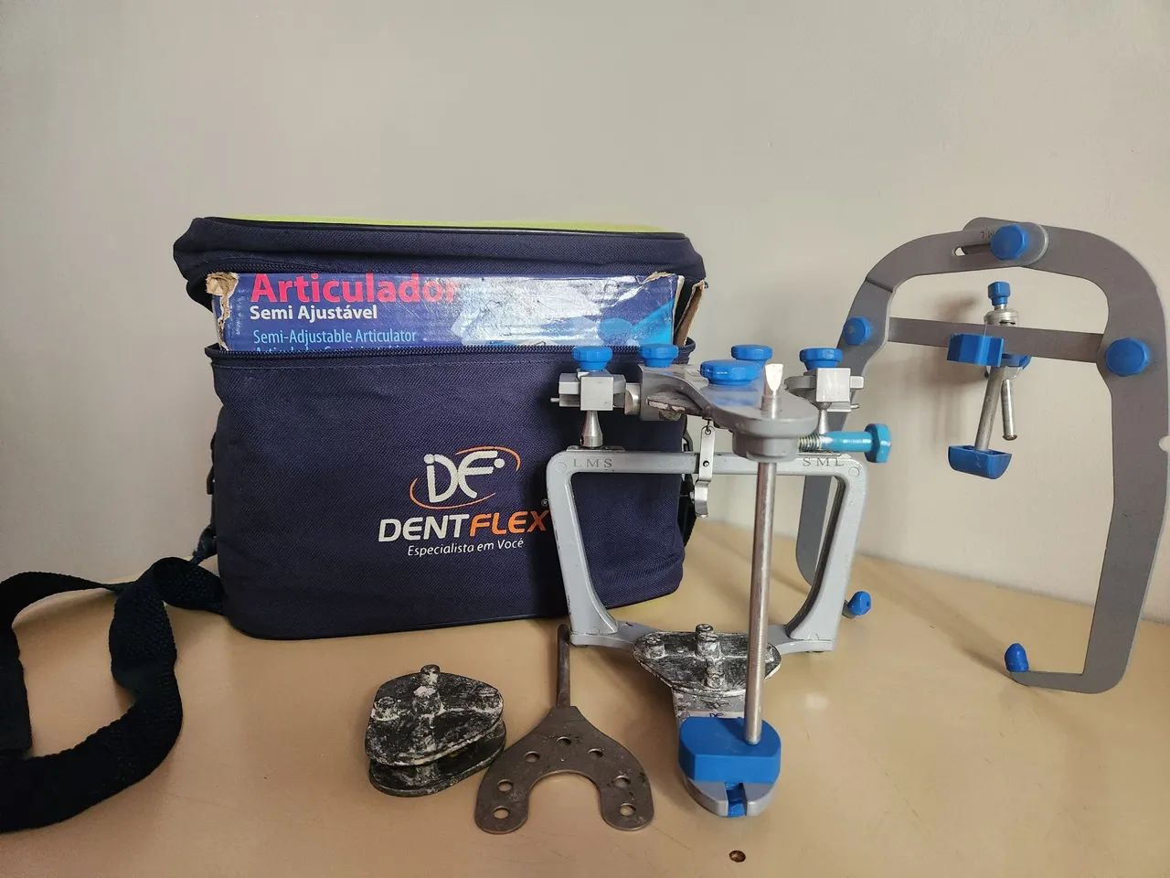 Articulador Semi Ajustável Dentflex Completo - Equipamentos Para ...