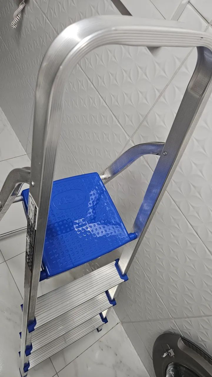 Escada MOR 4 degraus - Ferramentas de Construção - Guabiraba, Recife ...