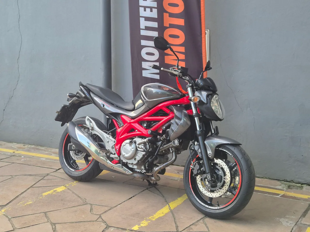 Motos SUZUKI GLADIUS no Rio Grande do Sul