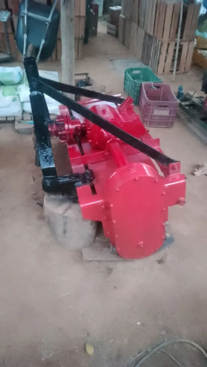 Tratores e máquinas agrícolas no Espírito Santo