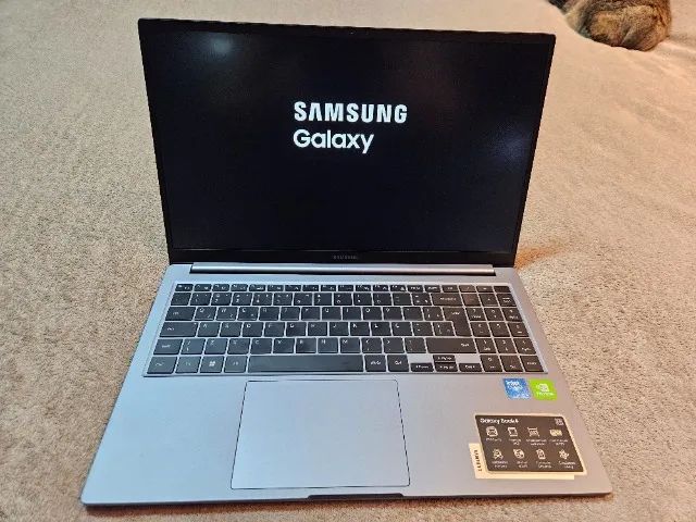 Notebook Samsung Galaxy Book4 Core 5 120u + Nvidia MX570 + 16GB de Ram ...