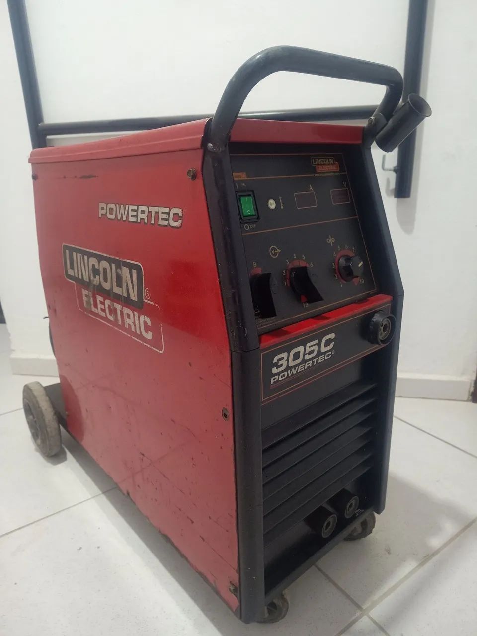 A Máquina de solda MIG/MAG 300 ampéres trifásica POWERTEC 305C da ...
