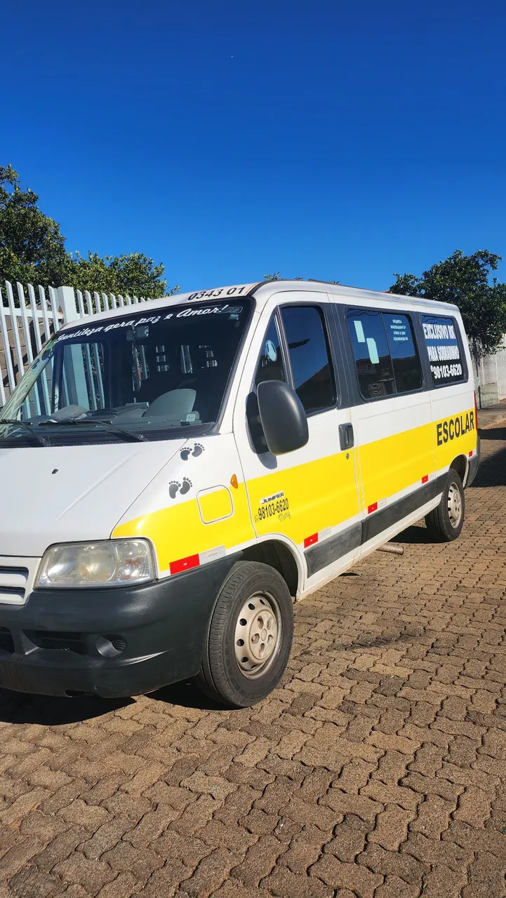 "carro escolar" - Carros Usados e Novos à venda