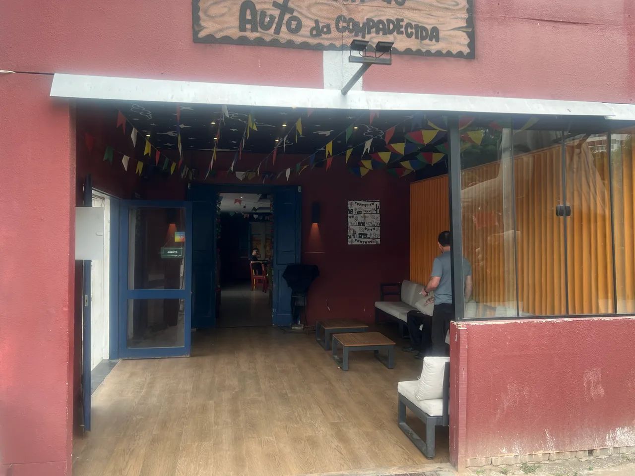 Tudo para montar Restaurante (vendo equipamentos tudo salão, bar e ...