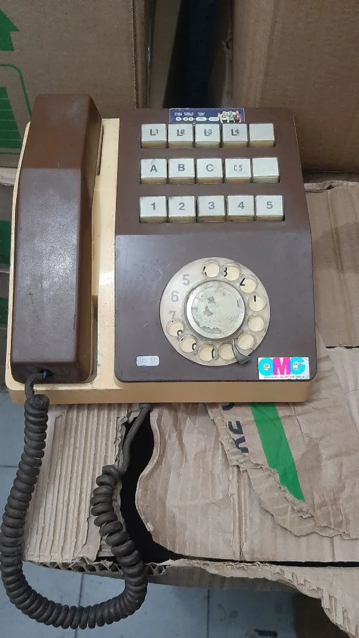 "telefones fixo antigos" - Telefonia Fixa e Sem Fio no Brasil