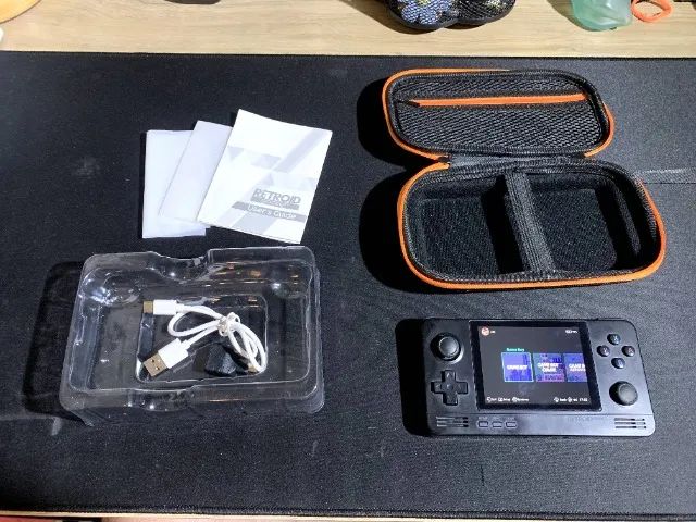 MUITO NOVO! Retroid Pocket 2 Plus + Case original + Adaptador pra HDMI ...