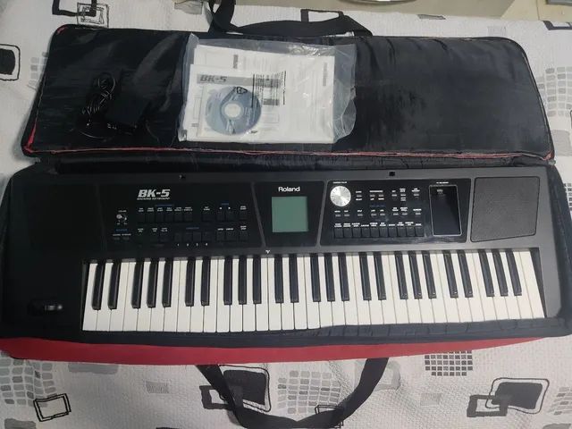 Teclado roland bk5 | +14 anúncios na OLX Brasil