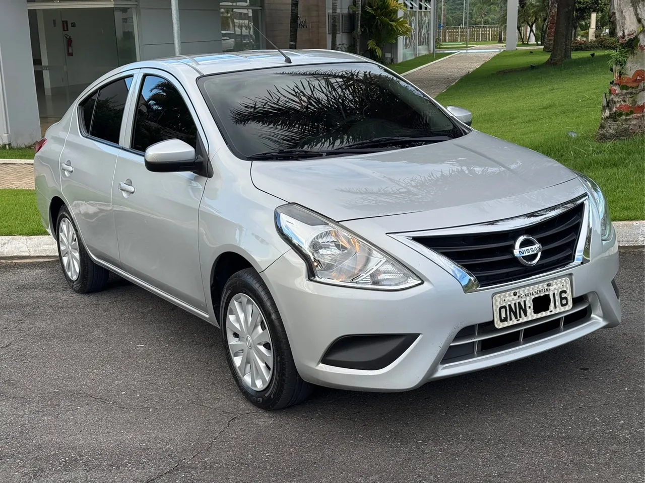NISSAN VERSA 2018 Usados e Novos