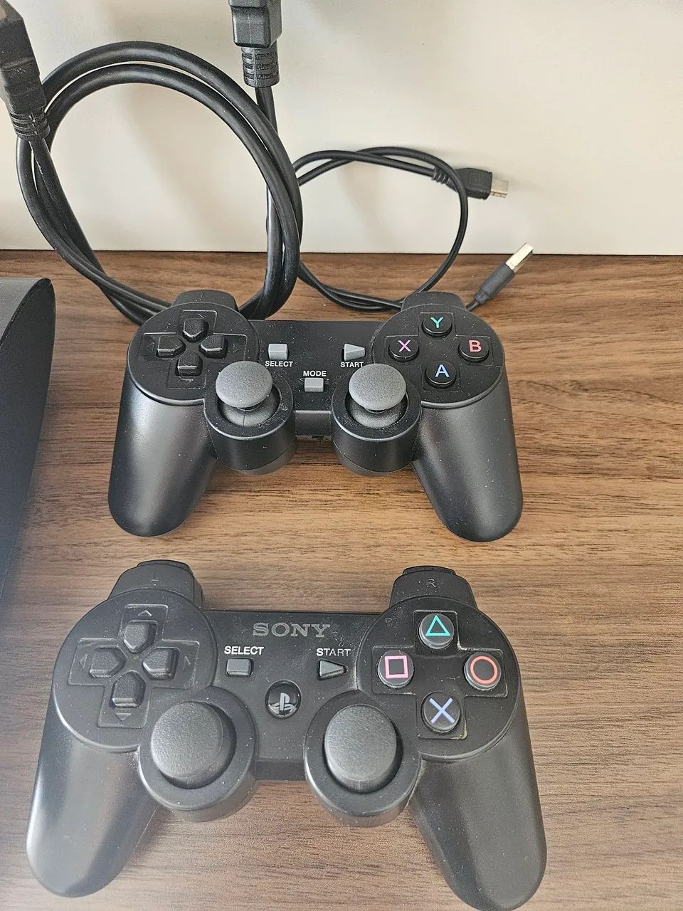 Ps3 com desbloqueio hen, 500gb e dois controles - Consoles de Vídeo ...