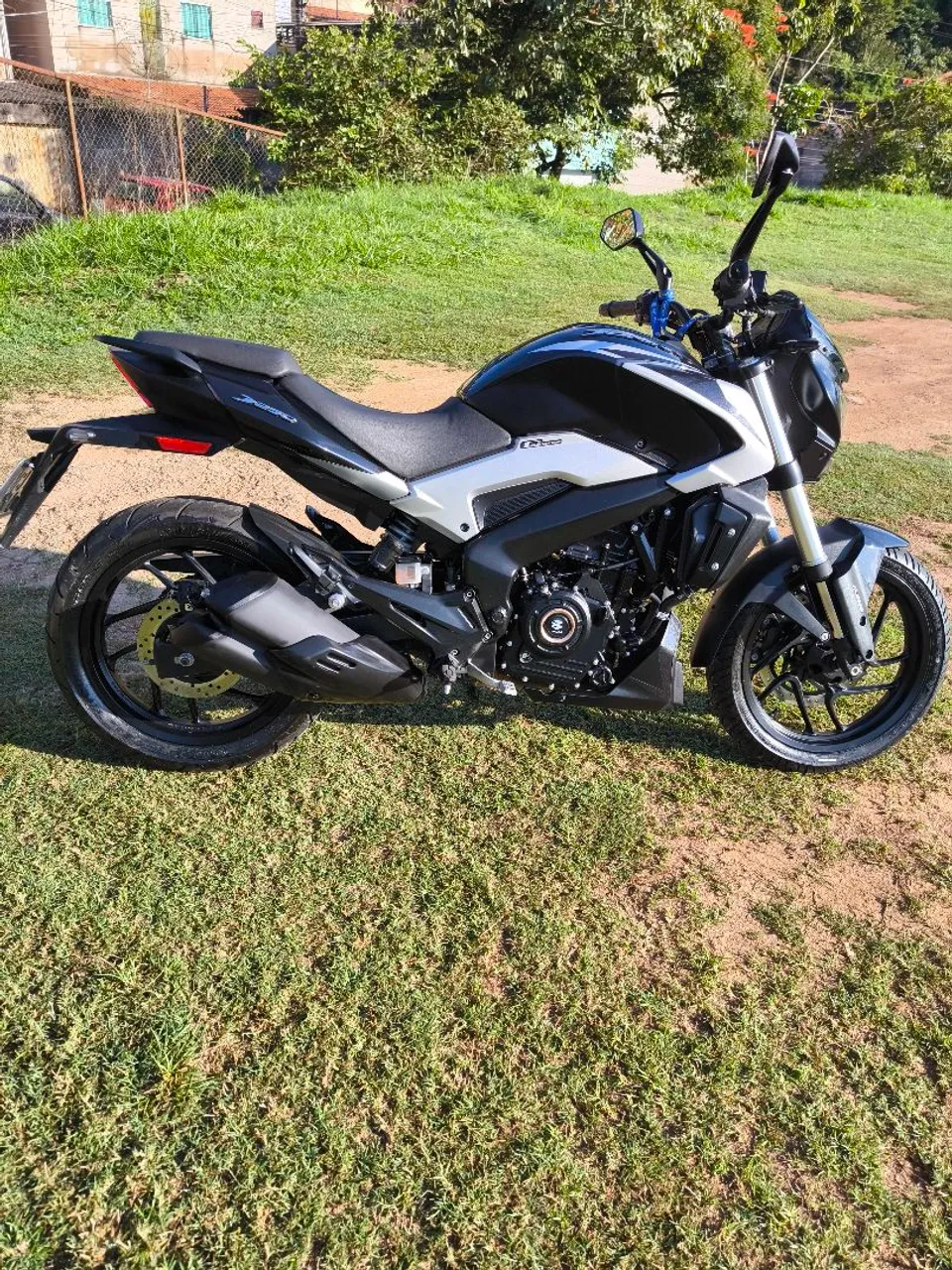 Motos BAJAJ DOMINAR 250 no Brasil