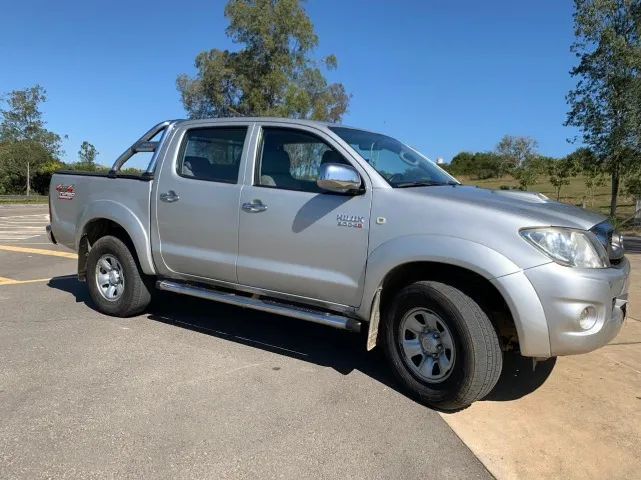 TOYOTA HILUX 2010 Usados e Novos