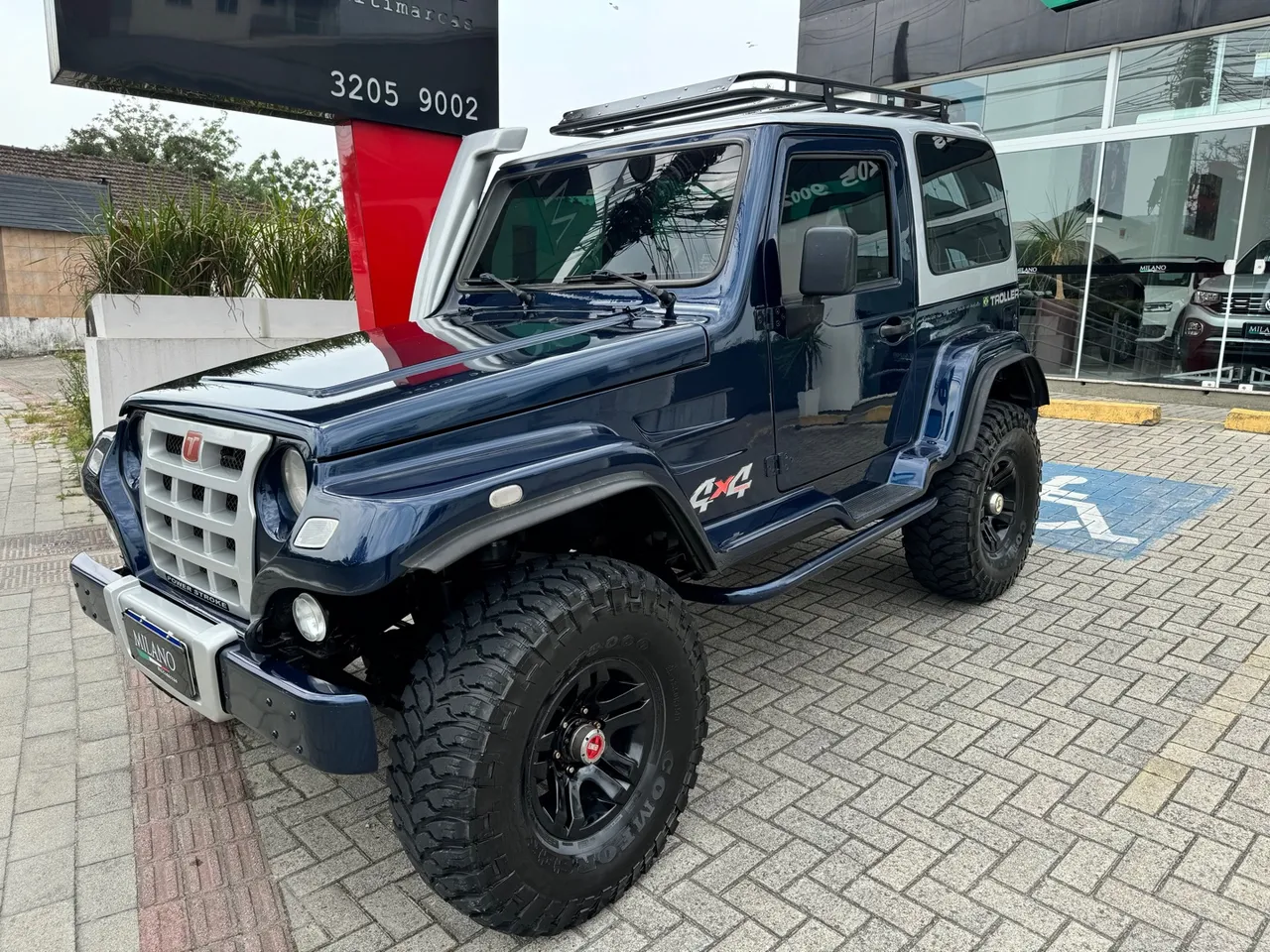 TROLLER T-4 2010 Usados e Novos