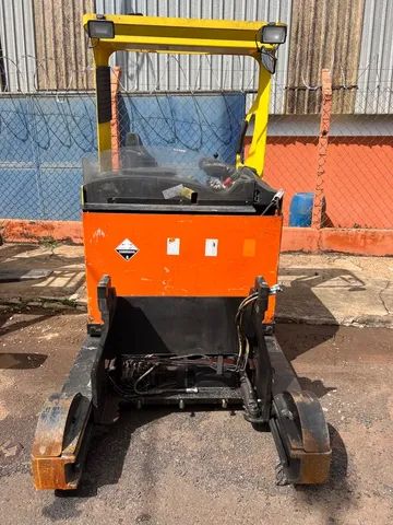 Empilhadeira Hyster Matrix Retrati 2t 8,5m 2 baterias - Máquinas para ...