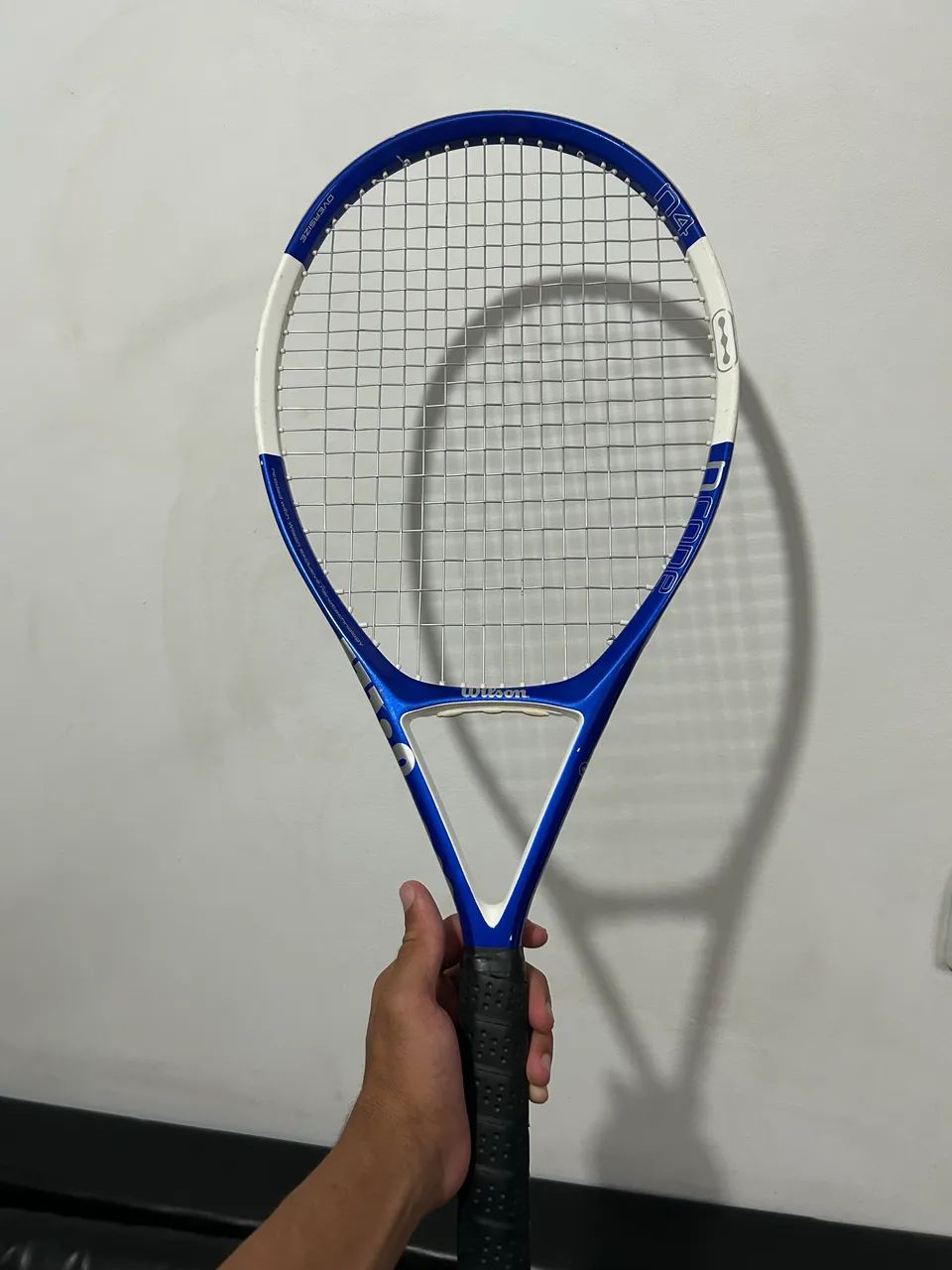 Raquete de Tênis Wilson ncode N4 Azul - Esportes de Quadra e Ao Ar ...