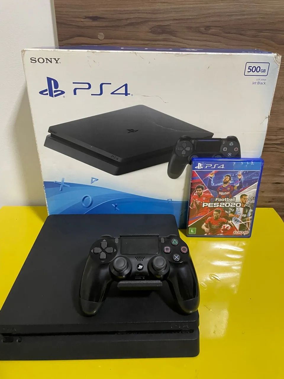 Ps4 slim IMPECÁVEL-acompanha 1 controle original, todos os cabos e jogo ...