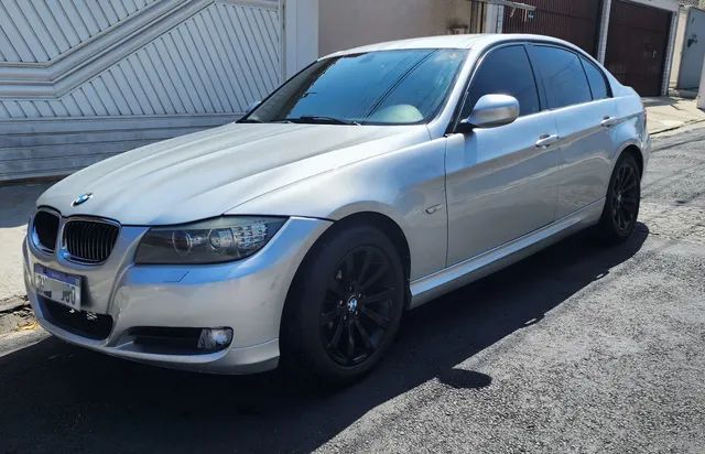 BMW 320I 2011 Usados e Novos