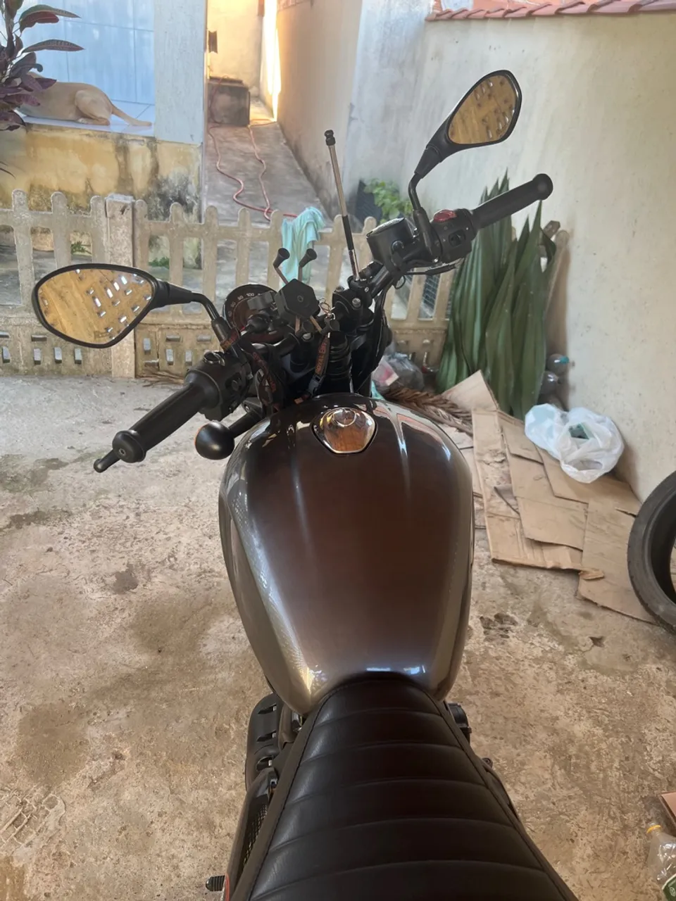 Motos Royal Enfield Hunter 350 no Brasil