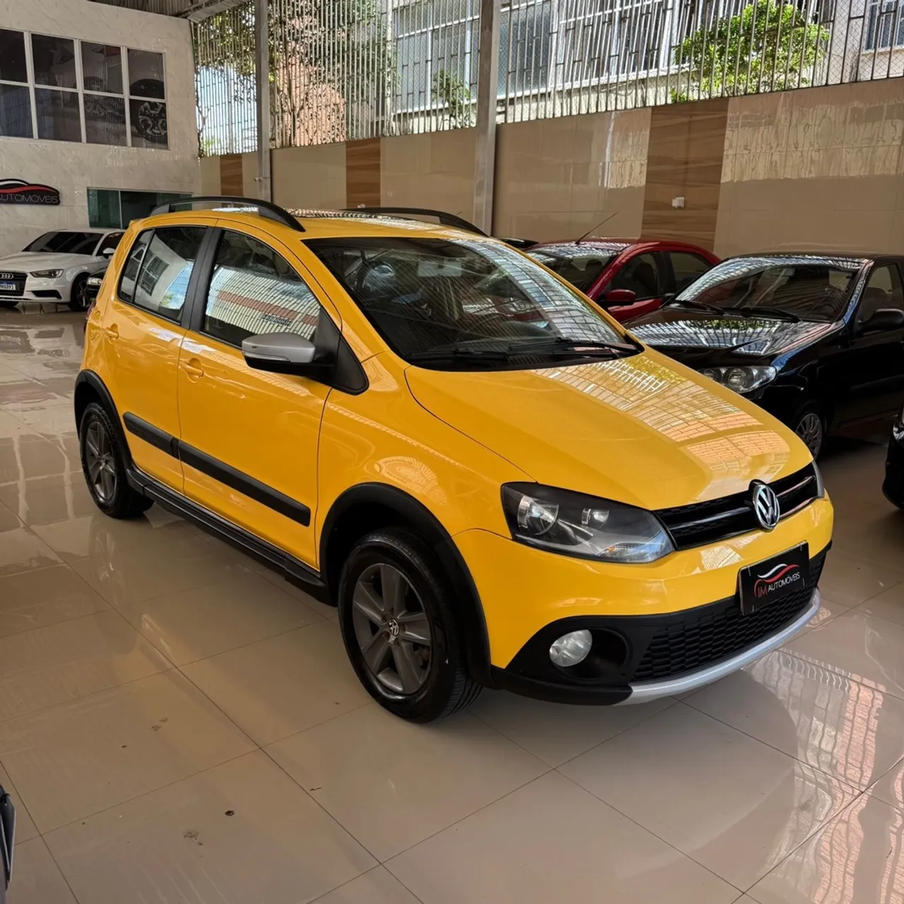 VOLKSWAGEN CROSSFOX 2014 Usados e Novos