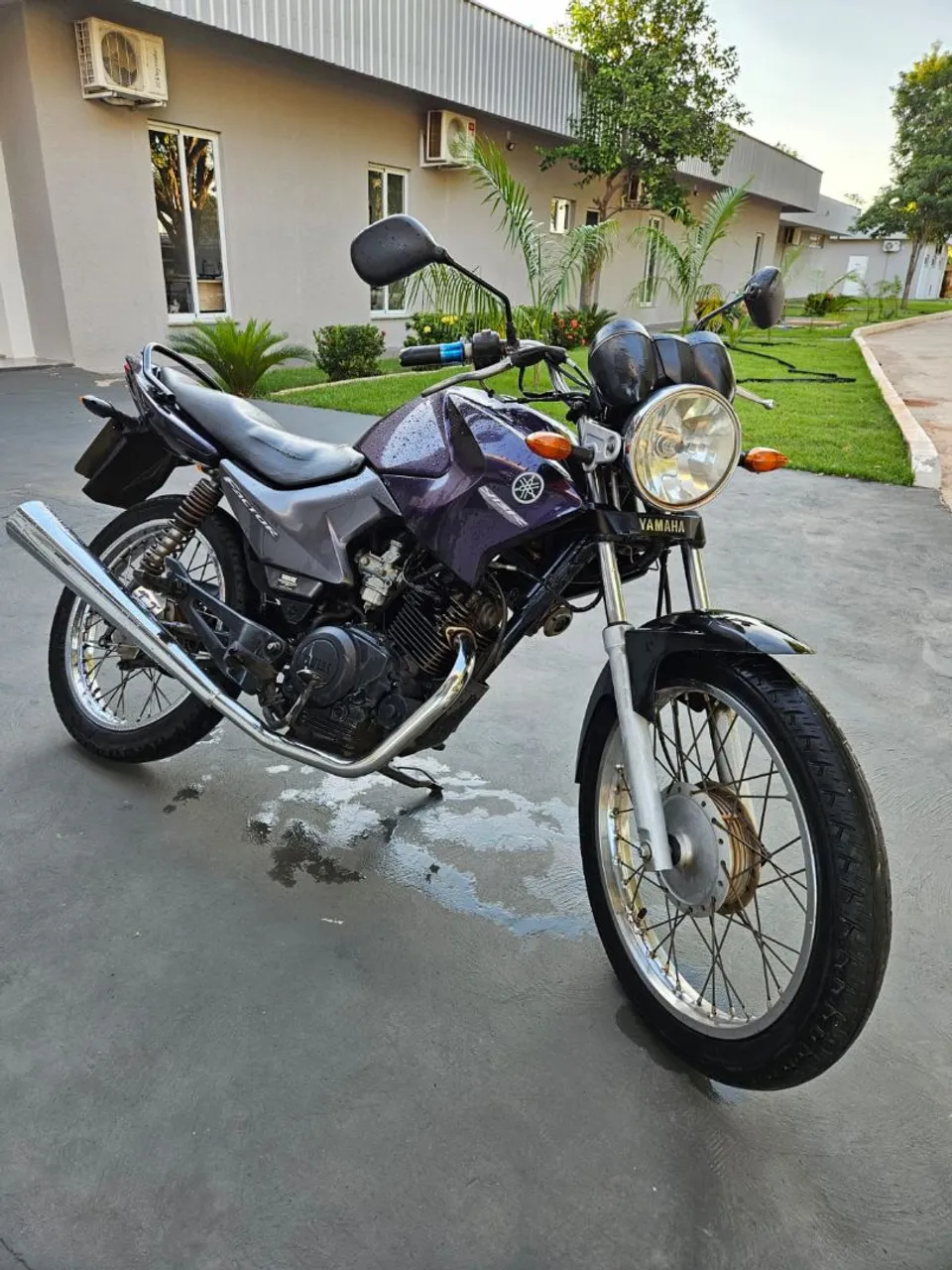 Motos YAMAHA FACTOR 2011 no Brasil