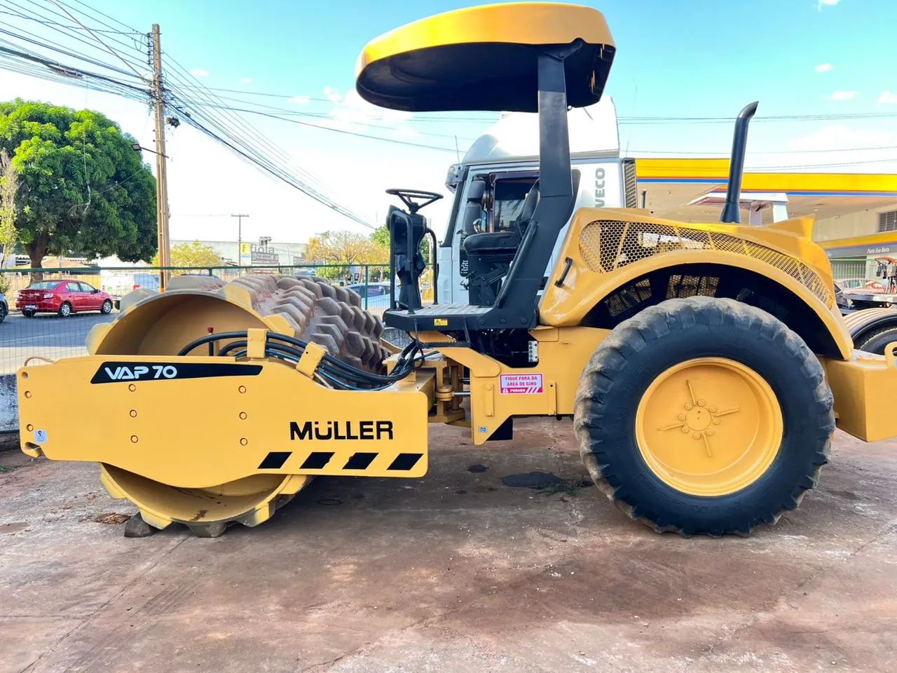 Rolo compactador - Máquinas pesadas para construção - Jardim Goiás ...