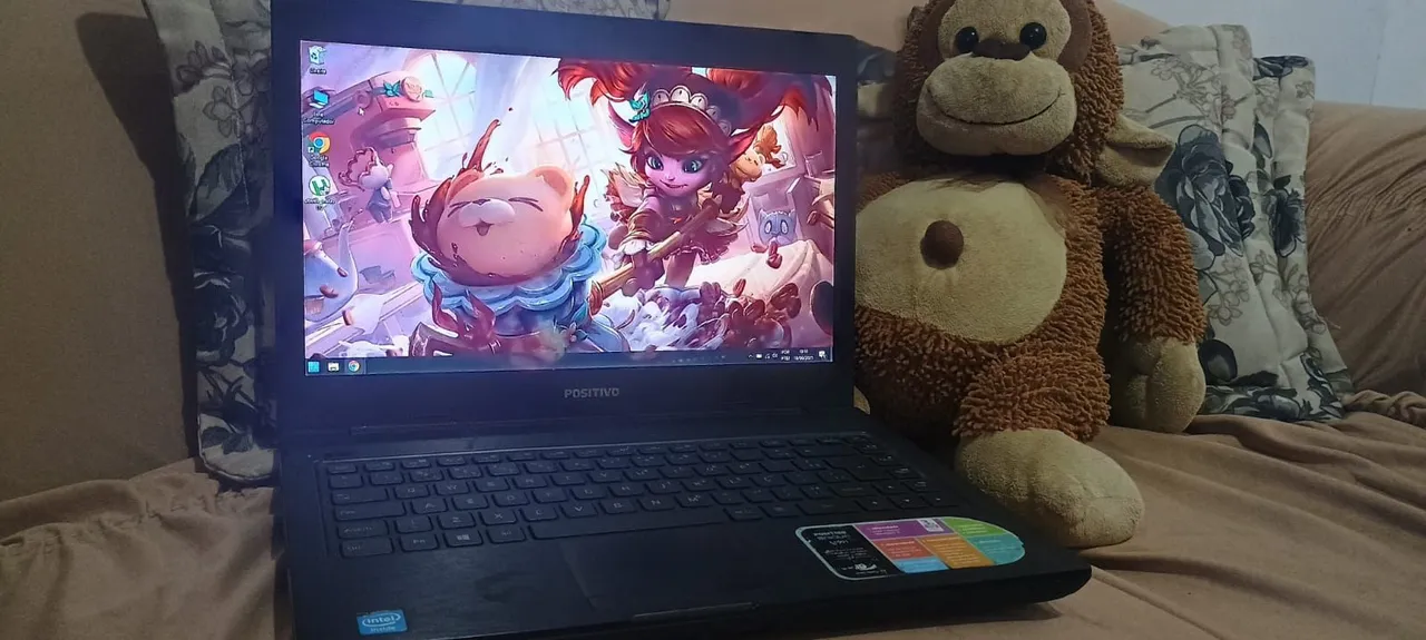 "tela de 14 polegadas" no Brasil