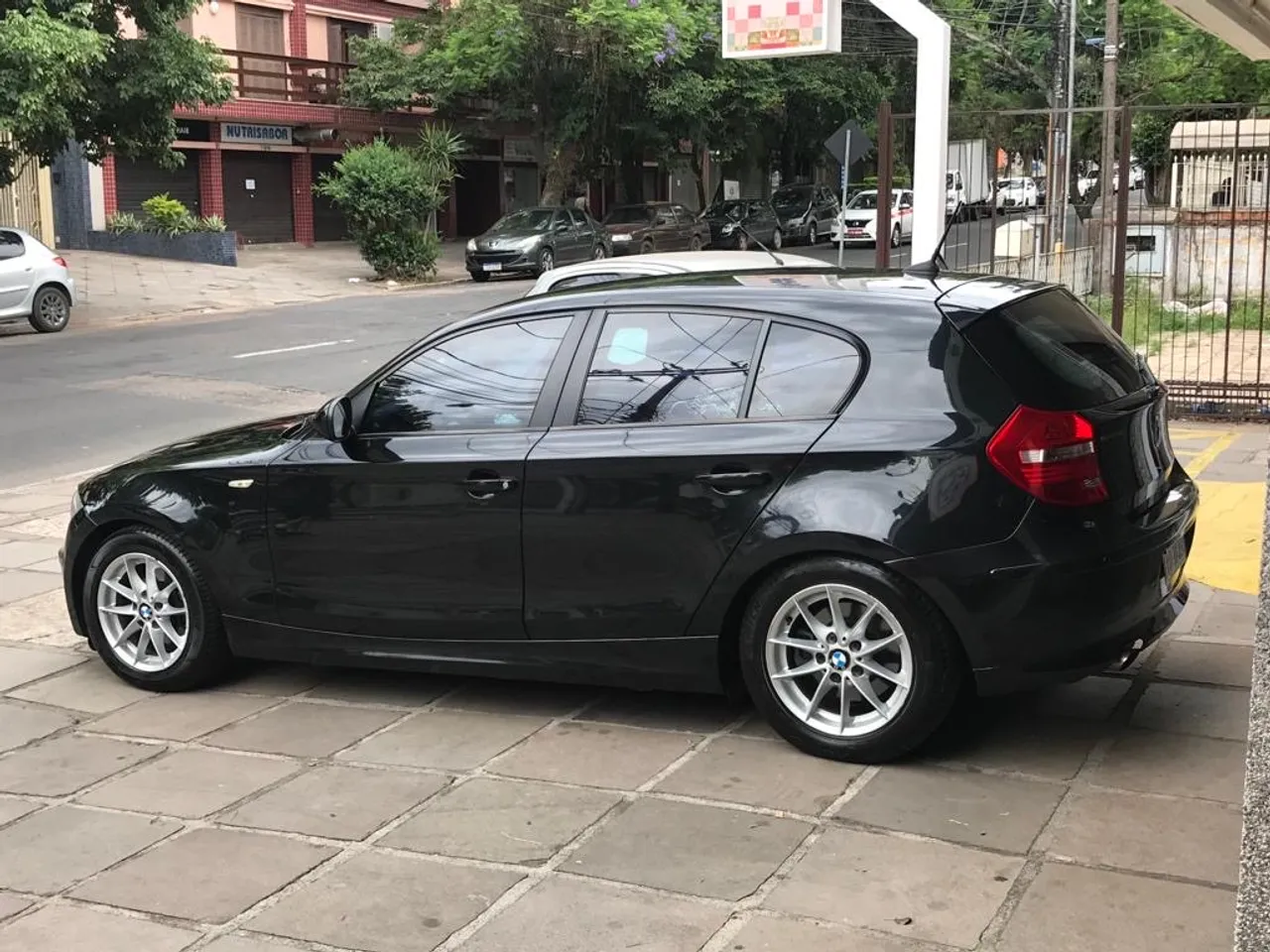 BMW 118IA 2011 Usados e Novos