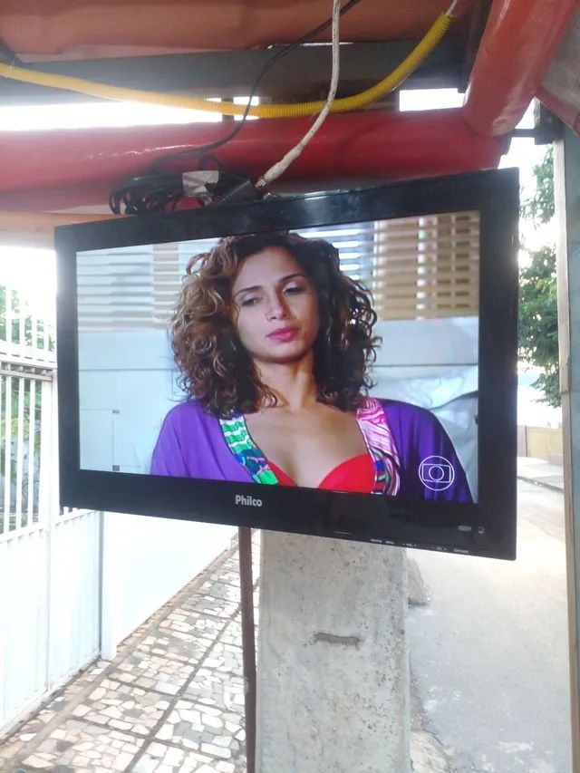 "smart tv de 22 polegadas" no Brasil