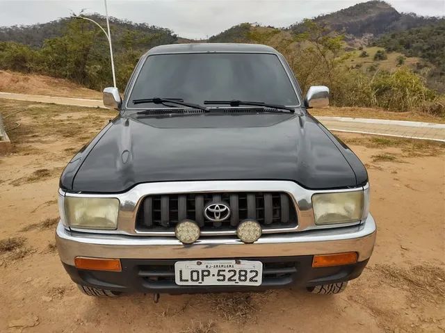 TOYOTA HILUX 2003 Usados e Novos