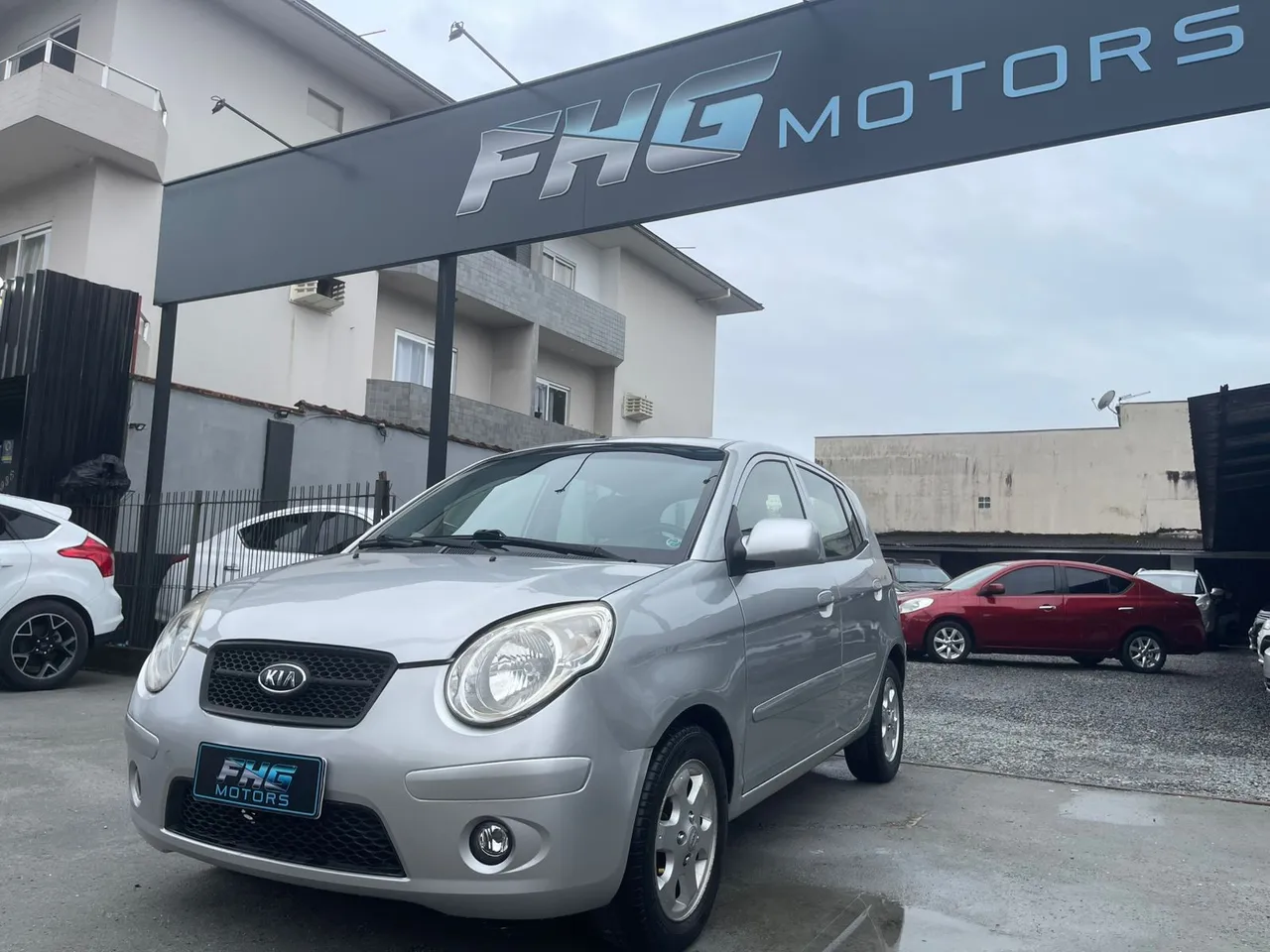 KIA MOTORS PICANTO 2010 Usados e Novos