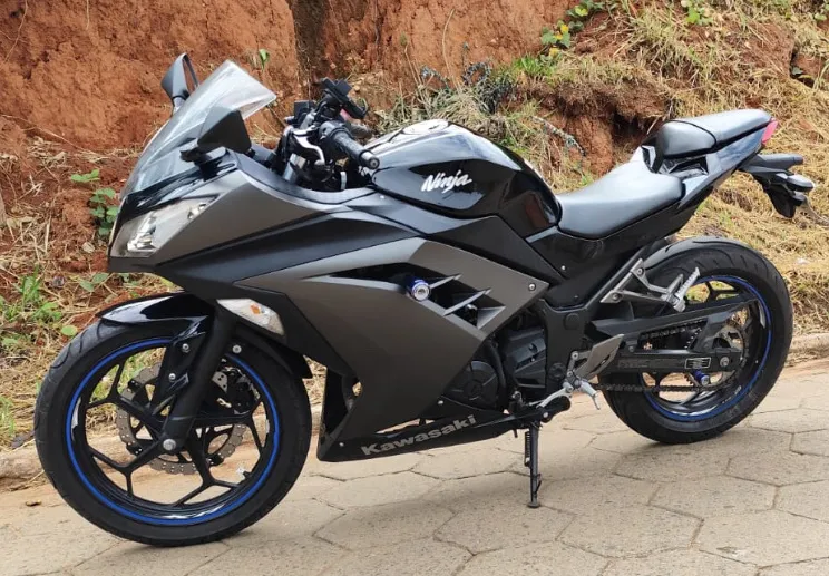 Motos KAWASAKI NINJA 300 no Brasil