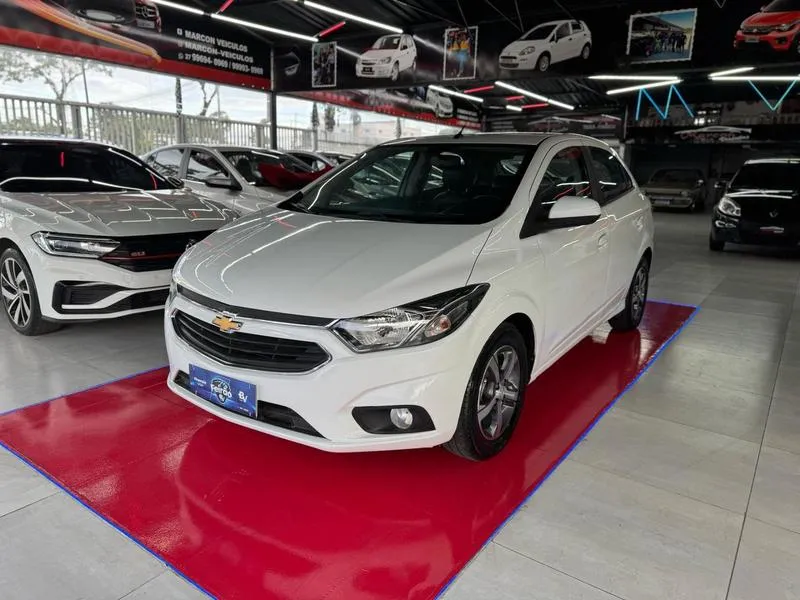 CHEVROLET ONIX 2018 Usados e Novos
