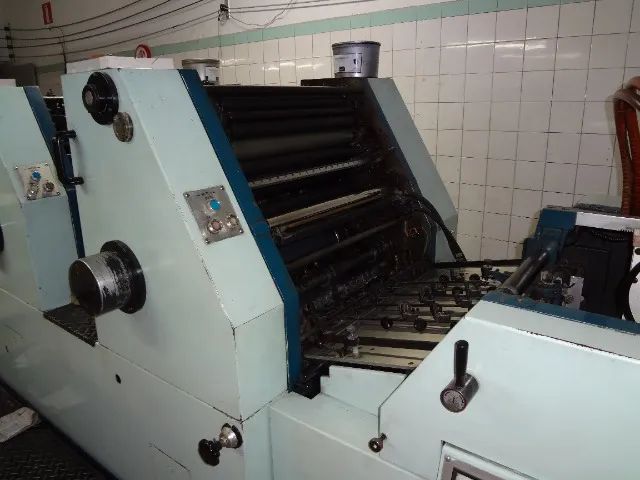 Sakurai Oliver 252-E Impressora Offset - Máquinas para produção ...